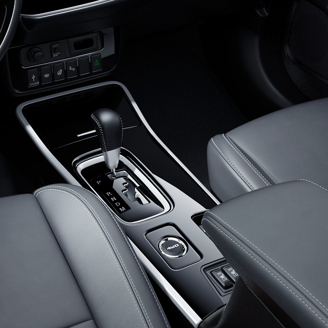 Interior - Mitsubishi OUTLANDER | Comfort & elegance